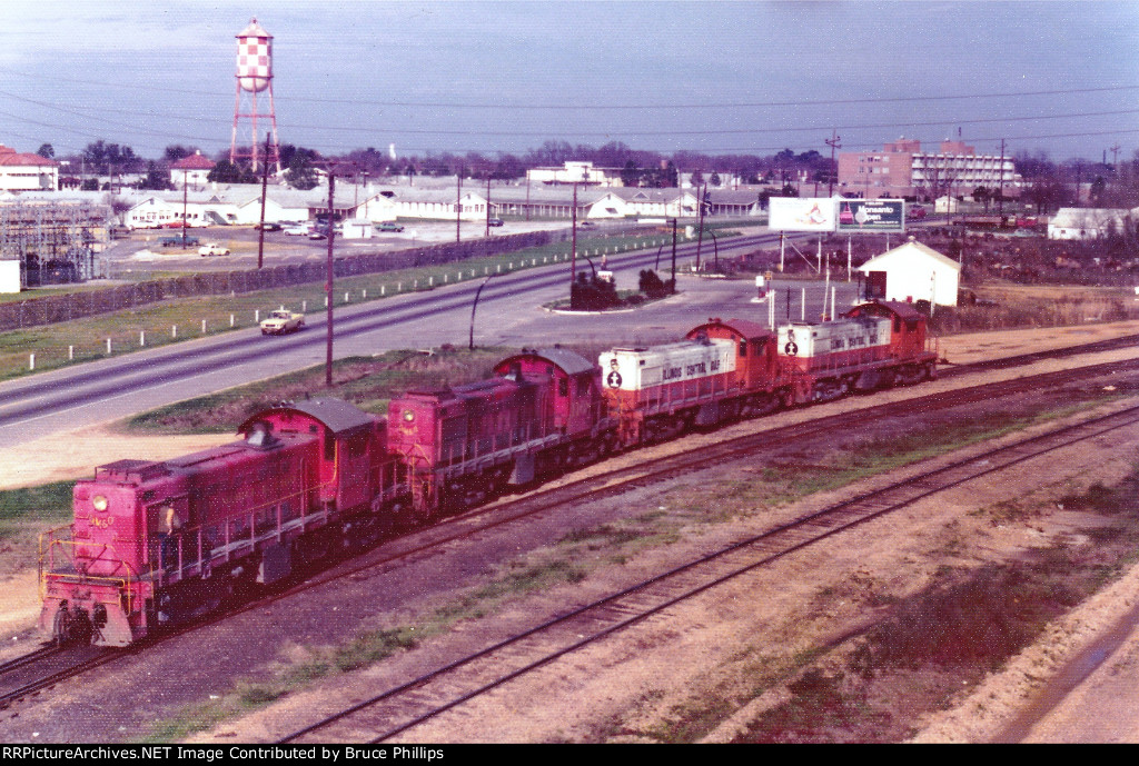 2 GM&O RS1 + 2 ICG RS1 consist - 1974